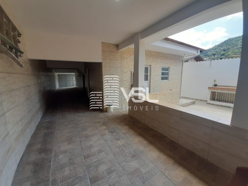 Casa 3 dormitórios sendo 1 suítes, vaga para 4 carros cobertos ...